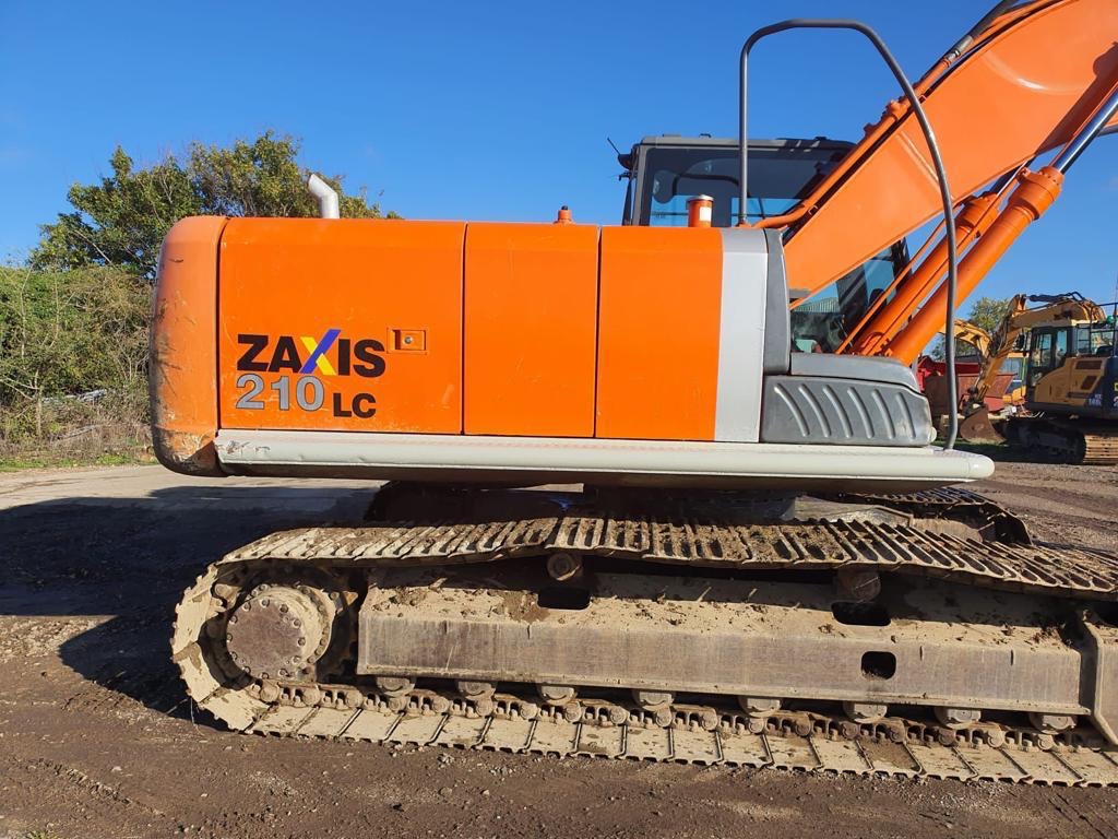 Hitachi ZX210LC-3