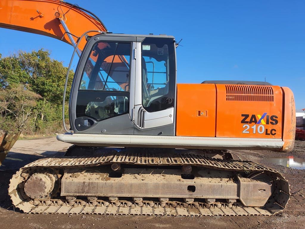 Hitachi ZX210LC-3