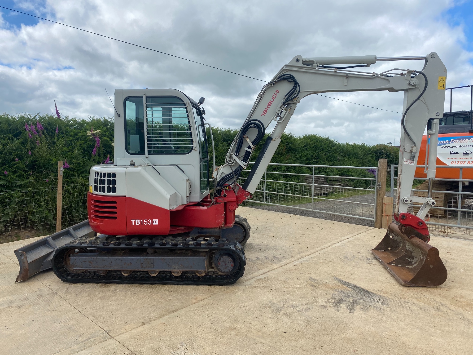 Takeuchi TB153FR
