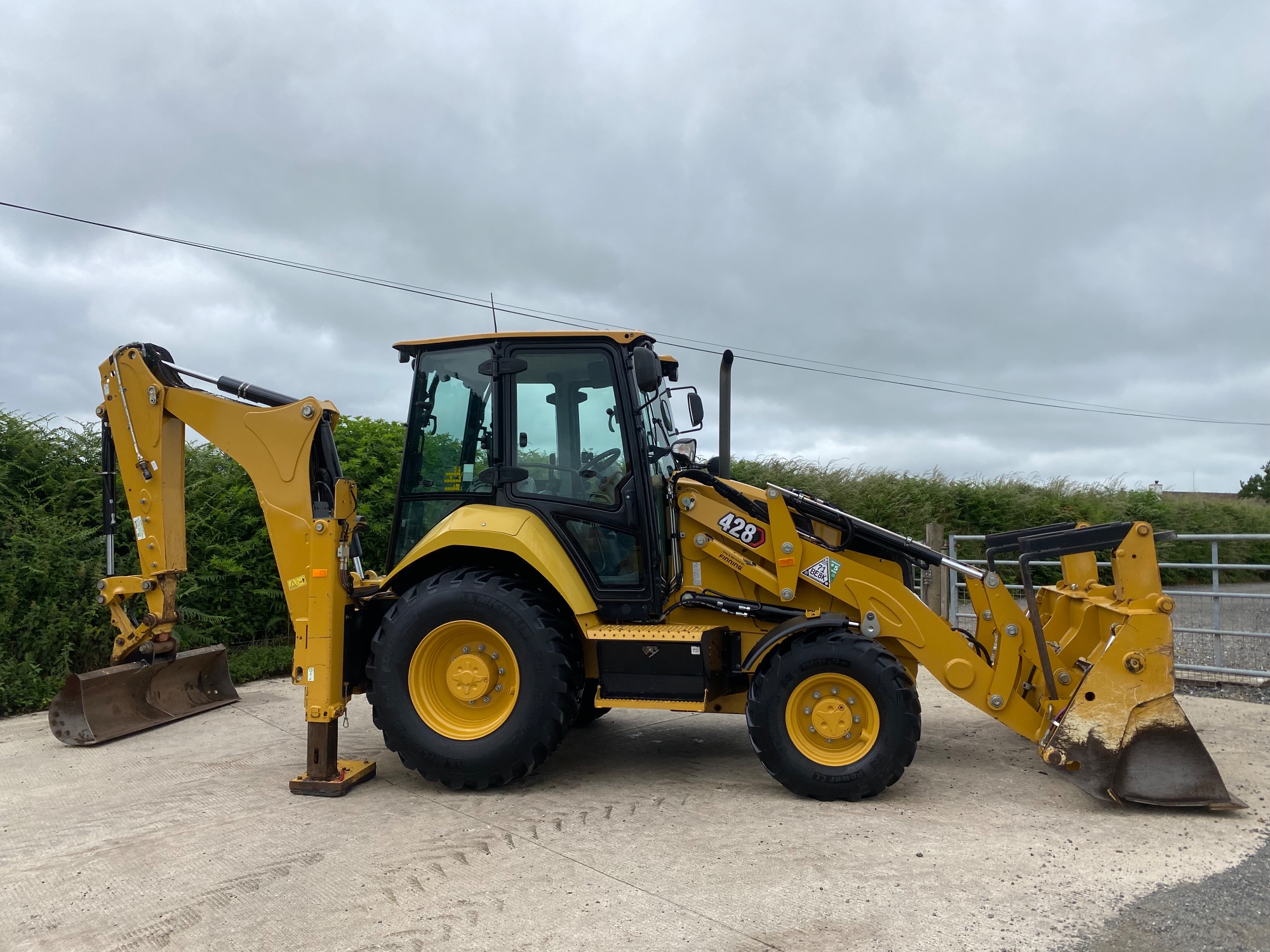 CAT 428